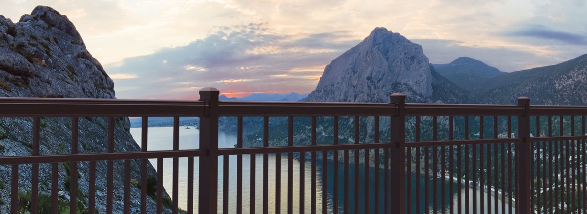 Aluminum Fence - Railing - Gates - Welcome to Ultra Aluminum™